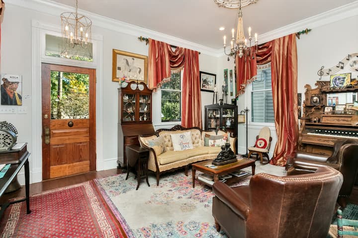 The Dollhouse | 3/2 | Walk To Downtown - Natchez, MS