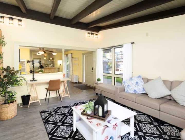 Downtown Pismo, 3 Bed 2 Bath, 1 Block To Beach! - Pismo Beach, CA