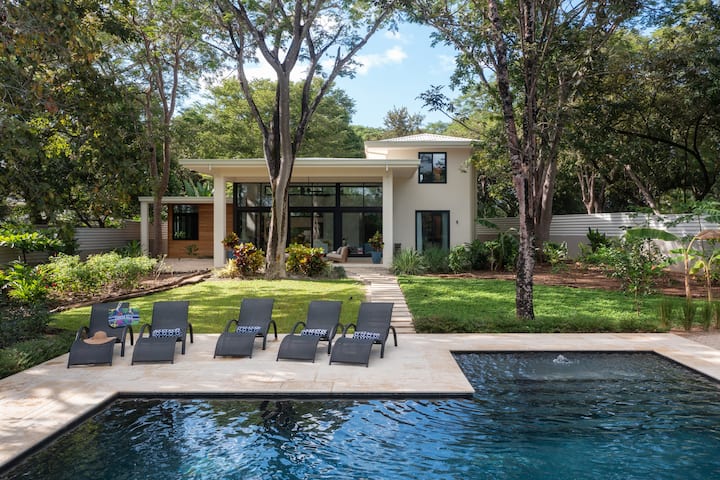 Luxury Brand New Home With Views, Close To Beach! - Costa Rica