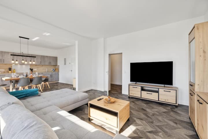 For Up To 8 People Kaiser Wilhelm Bridge - North Sea