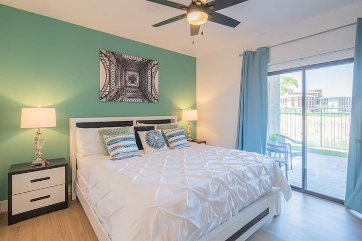 Sunny Base | Family Stay Near Downtown Eats - Phoenix