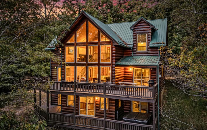 Secluded Mountain Escape*watauga Lake Front W/spa* - Watauga Lake, TN