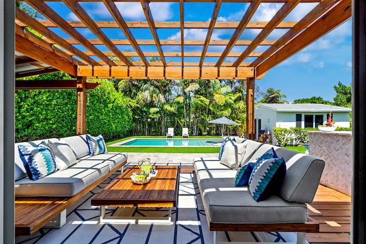 Casa Azure | Walk To Ave & Beach | Saltwater Pool - Delray Beach, FL