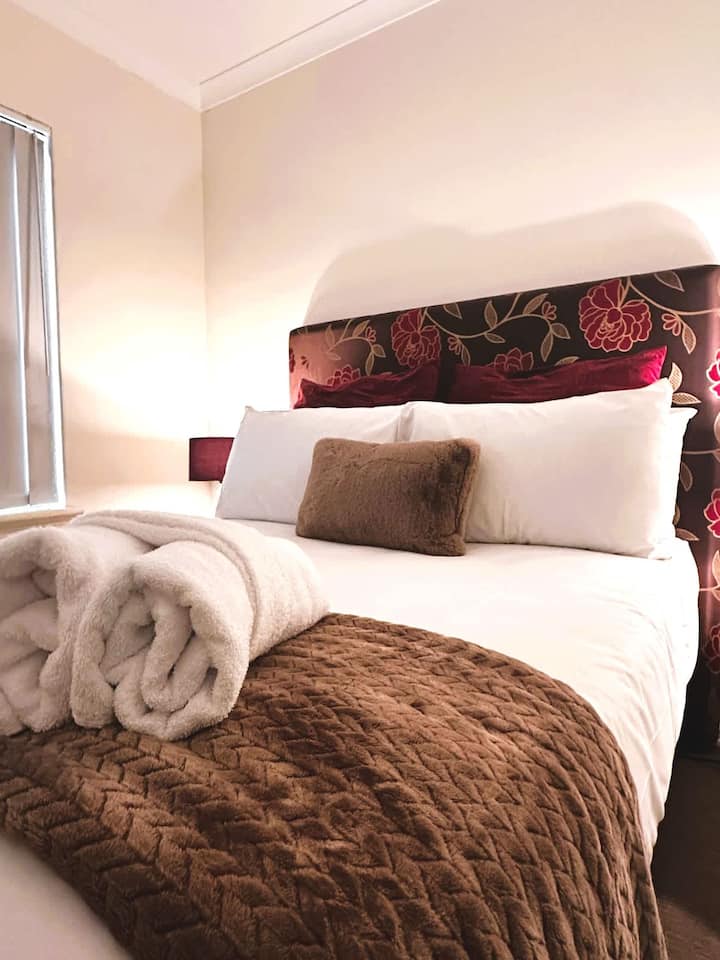 1 Sparkling Sanctuary Joondanna 3br Villa & Parkng - Western Australia