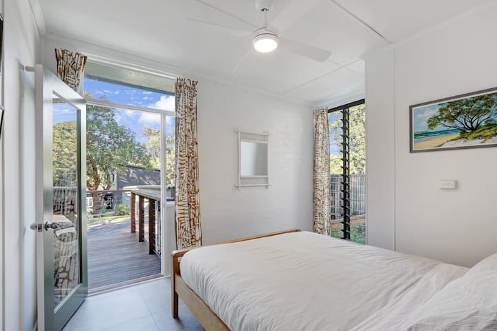 Centrepoint 1 - North Stradbroke Island