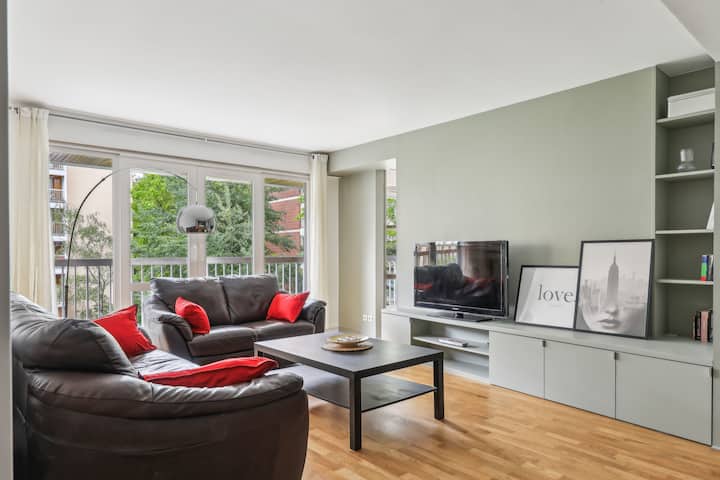 Spacieux Appartement Avec Balcon -11ème- Bail Mobi - Paris