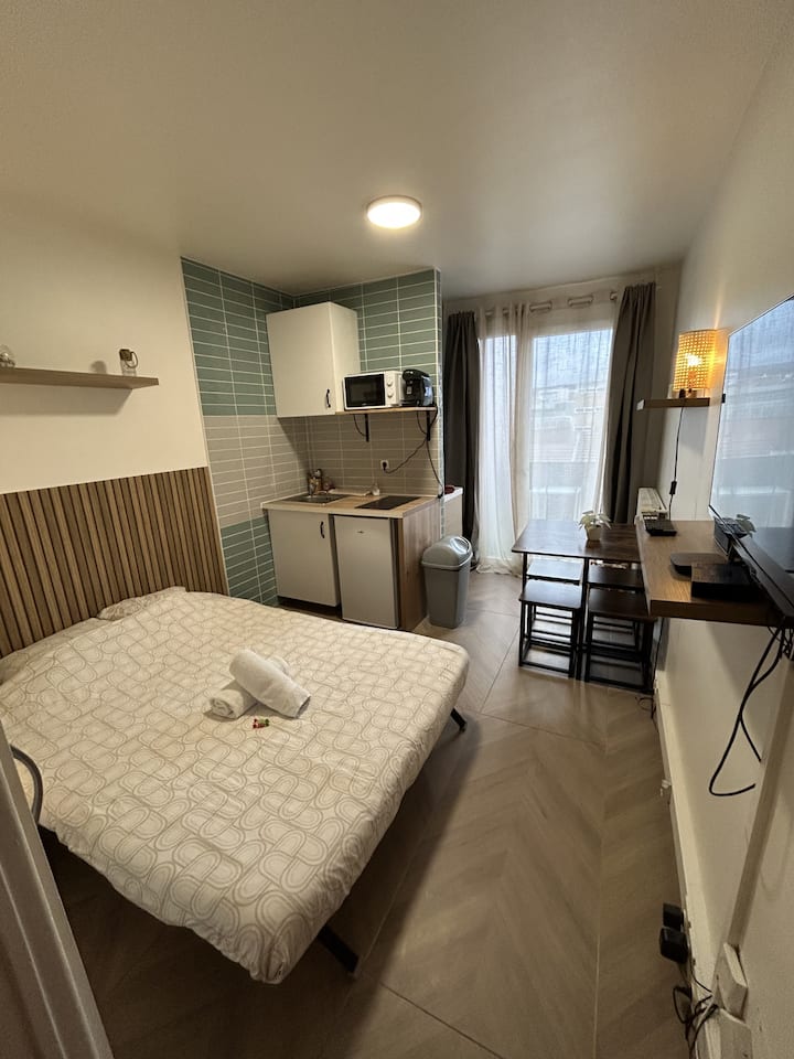 Zola’ Charmant Studio Avec Balcon - Laxou