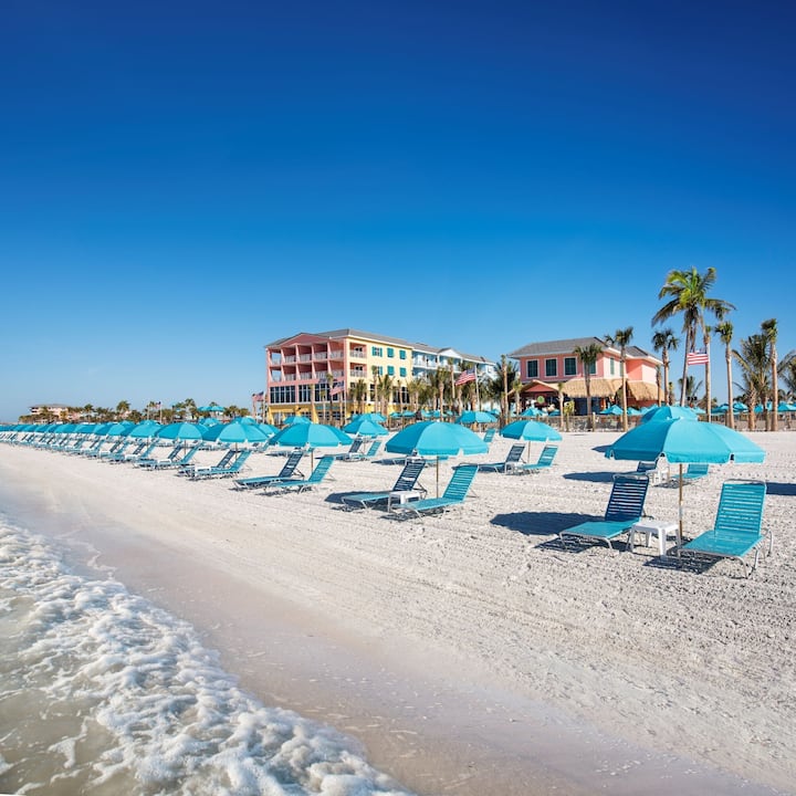 Beachfront Resort For Family Vacation - 4 Units - Fort Myers Beach, FL