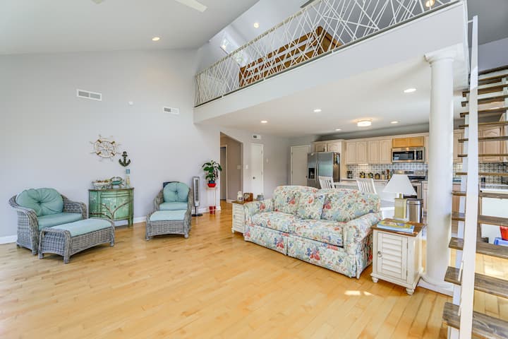 New Bern Home W/ Water View ~ 6 Mi To Downtown! - New Bern, NC