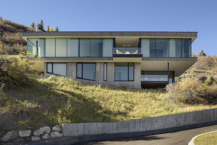 Contemporary Brush Creek Masterpiece - Aspen