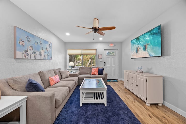 Sea Turtle-mins To Beach, Pet Friendly, King Bed - Cocoa Beach, FL