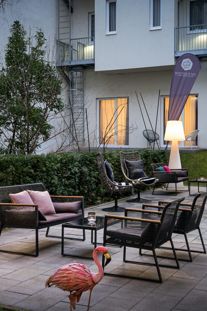Right By The Shops On Mariahilfer Strasse - 維也納