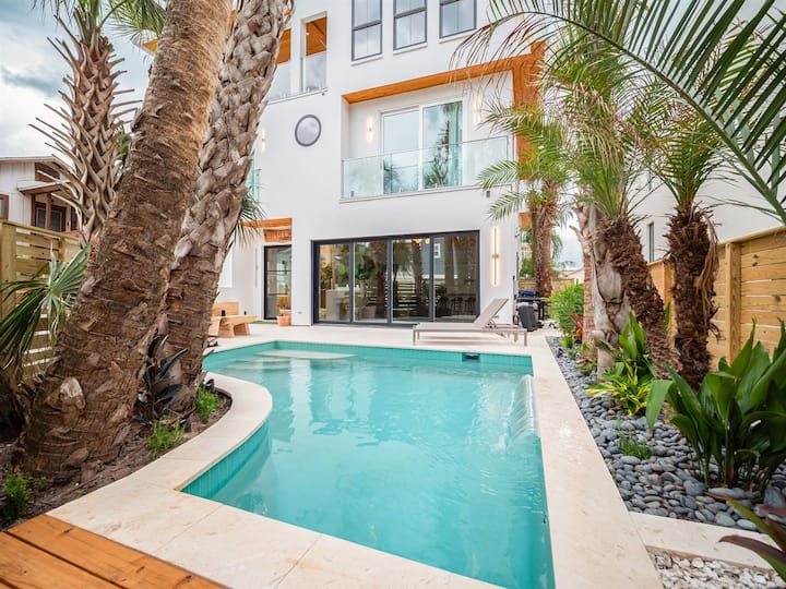 2 Luxury Villas 2 Pools Steps To Beach Ocean Views - Jacksonville, FL
