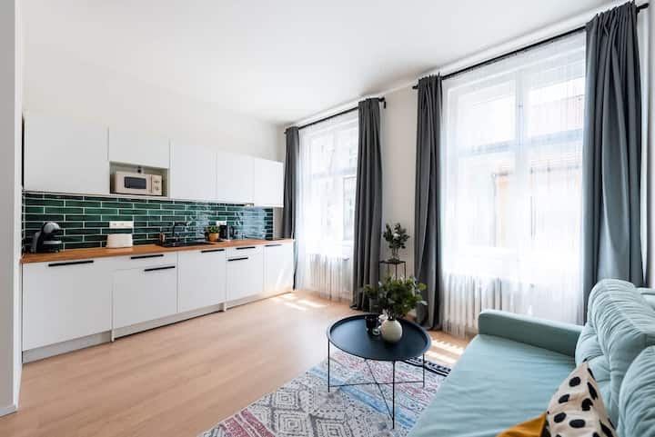 Unique Old Town 2br Oasis With Sofa Bed - Prague