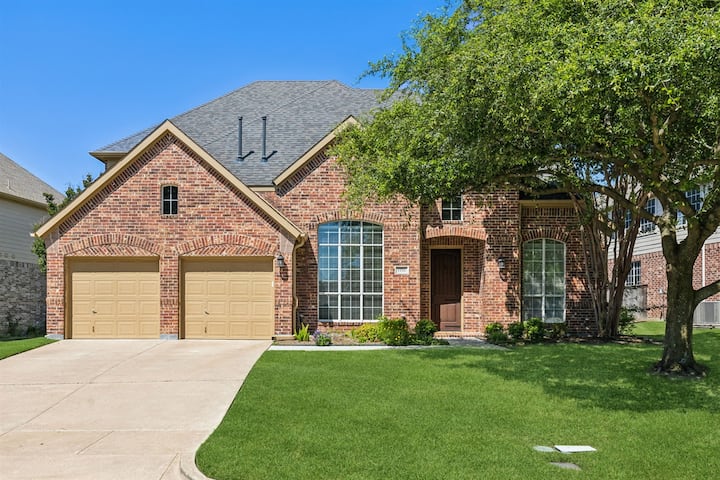Tch - Spacious 5bd/3.5ba Home In Mansfield W/ Off. - Mansfield, TX