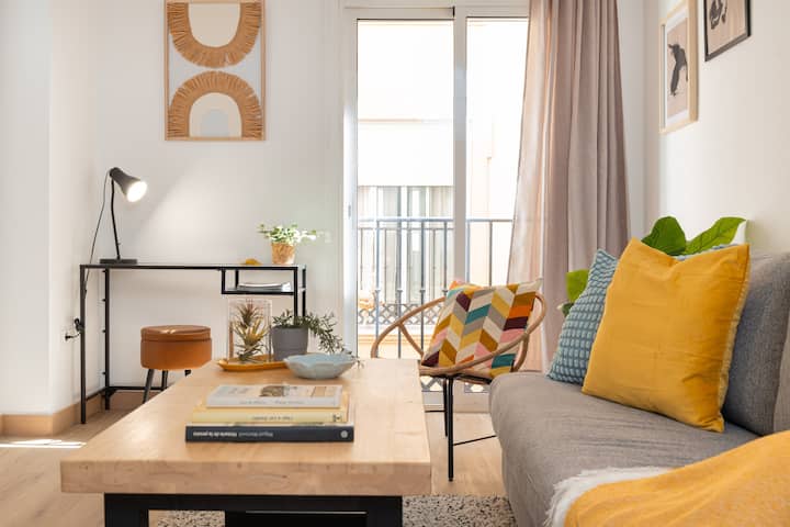 C21 Trendy 2 Bdr & Parking - Málaga