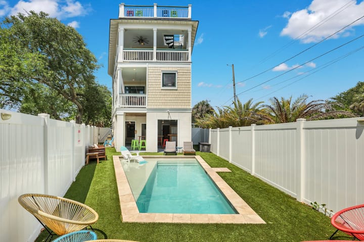 Tybee Skies: 4 Bdr 4 Bath Oceanfront Home W Pool - ティビー・アイランド, GA