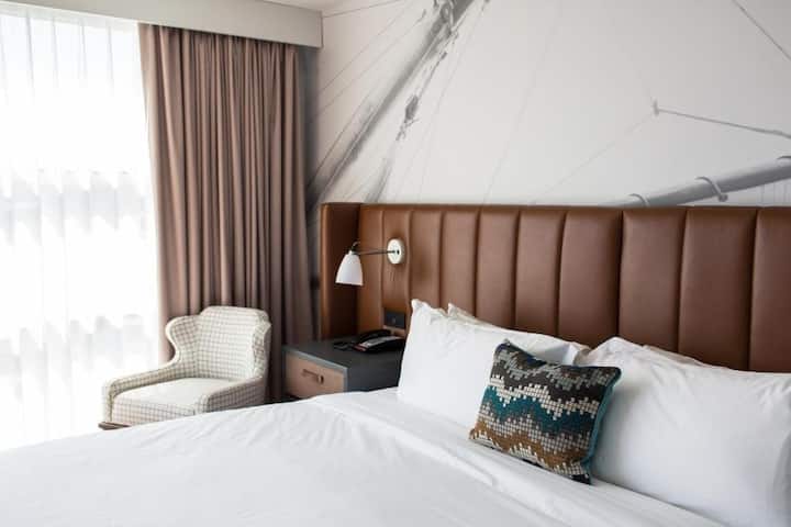 Standard Room Near Hummingbird Bar And Kitchen Wdc - National Harbor, MD