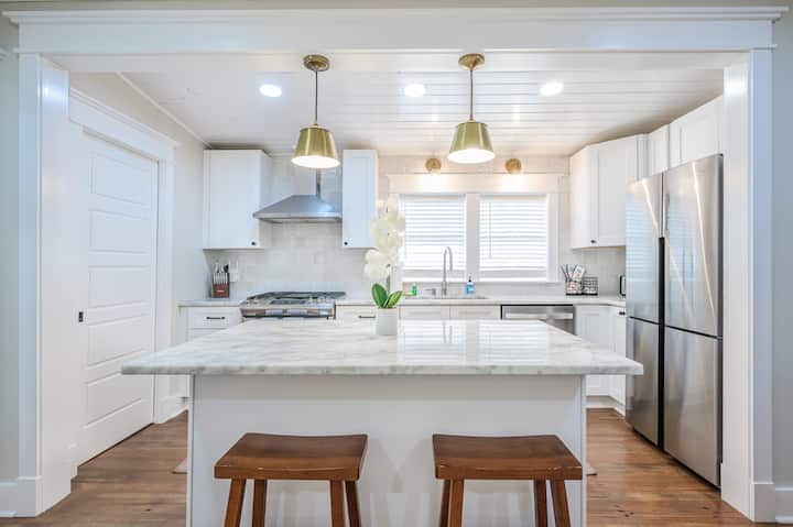 6br/6ba House + Free Parking 4 Blocks To King - Charleston, SC