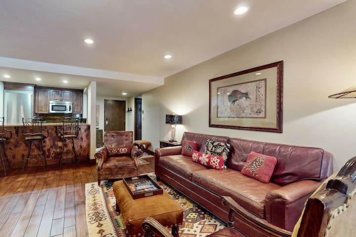 2br With Hot Tub/pool, Next To Golf/nordic Center - Vail, CO