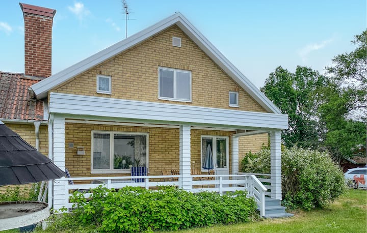 4 Bedroom Stunning Home In Vetlanda - Vetlanda