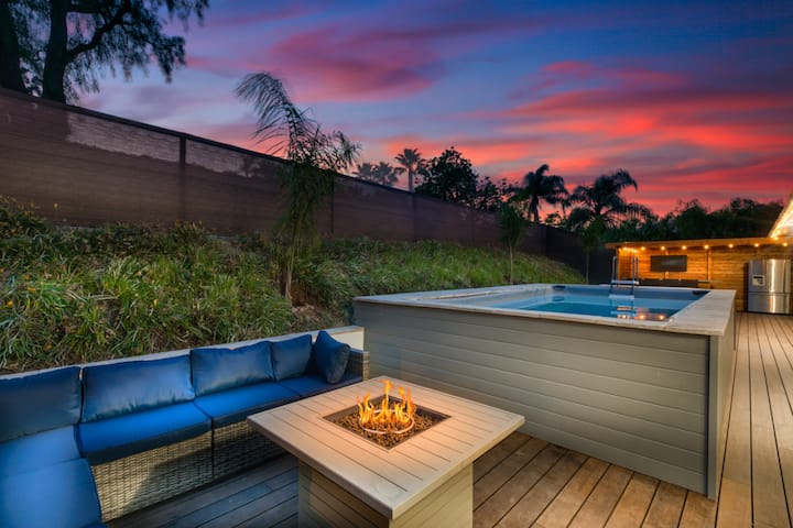 Mountain View 10br Sleeps 31 Pool Spa Games - Lakeside, CA