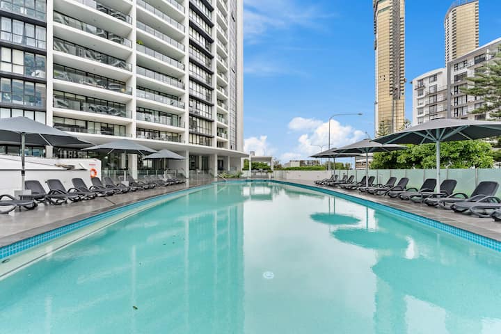 Spacious 3bd In Heart Of Broadbeach Pool Access - Broadbeach