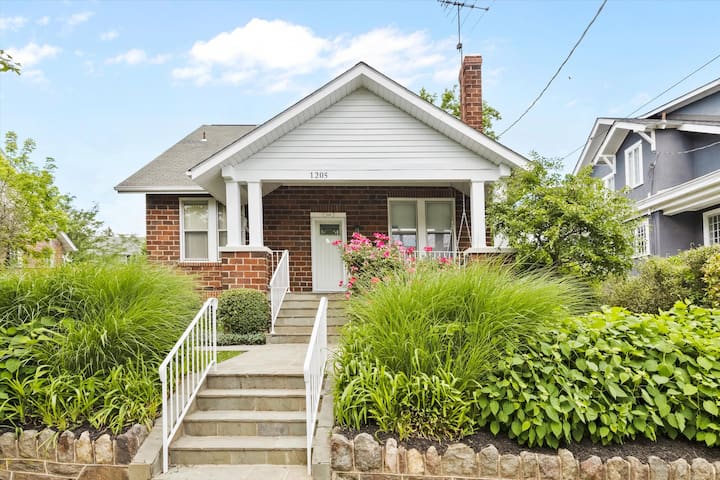 Spacious Garden Apartment - Takoma Metro - Sleep 6 - Kensington, MD