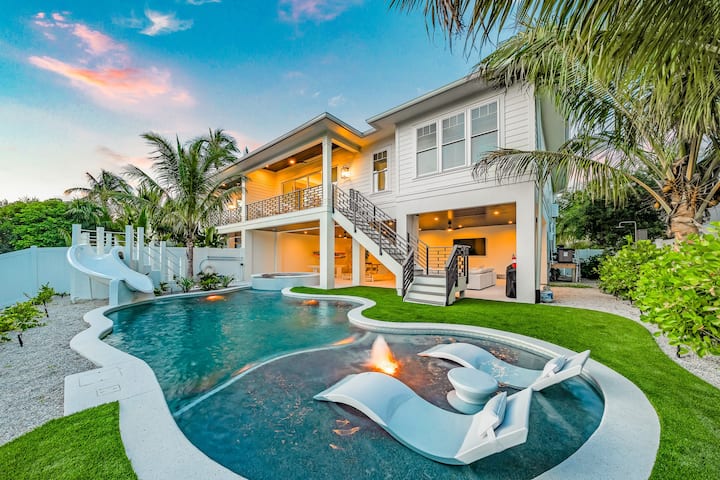 Waterfront Home, Pool, Waterslide - Siesta Bliss - Siesta Key, FL