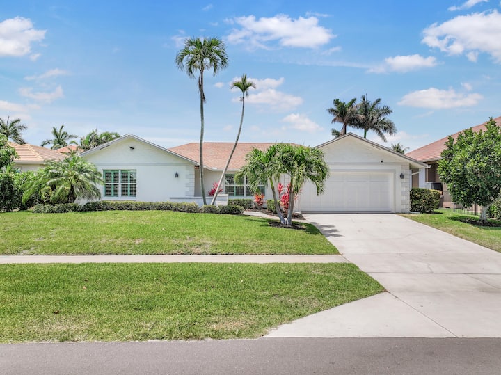 Waterfront Home W/ Table Tennis, Pool & Dock - Marco Island, FL