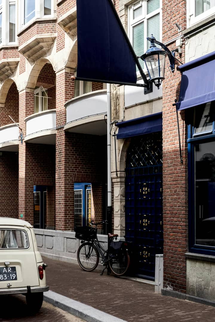 Junior Suite At Park Centraal Hotel - Monster