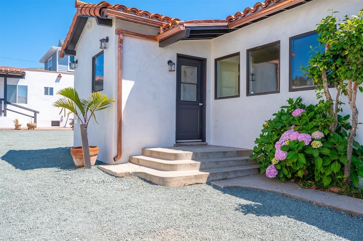 Casa Cayucos, Stunningly Renovated Vintage Home - Cayucos, CA