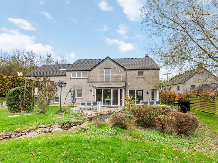 Maison De Groupe De Luxe Avec Bien-être - Huy