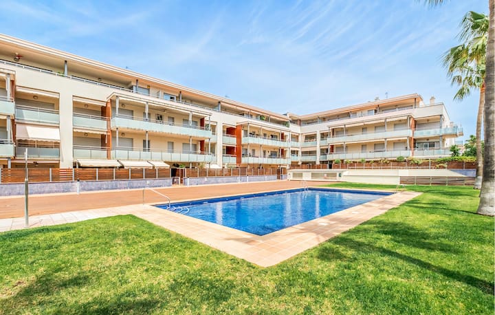 3 Bedroom Stunning Apartment In La Ràpita - La Ràpita