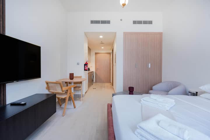 Studio - 12 Min Downtown - Pool - Dubai