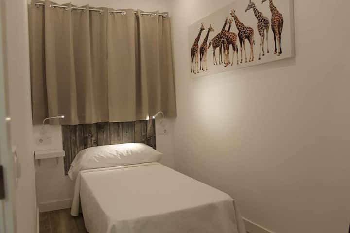 Hostal Royal Begoña 1 - San Sebastián de los Reyes