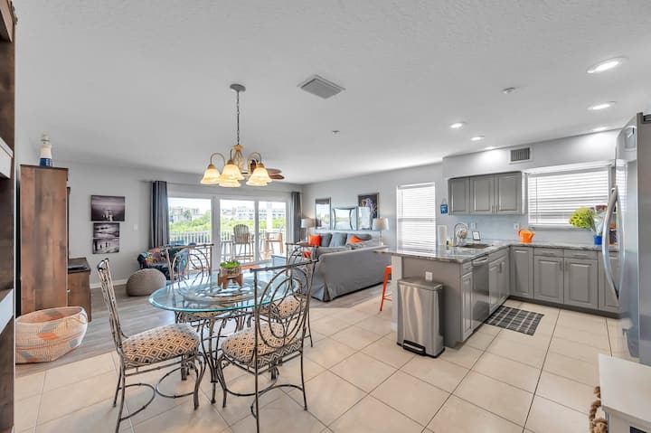 2 Bed 2 Bath Beach Condo Indian Shores - Indian Shores, FL