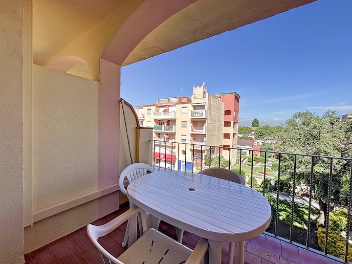 Gr Reserva 17-2-12 - Piso Muy Cerca De La Playa - Empuriabrava