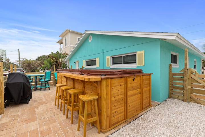 Aqua Beach Bungalow-300ft To Beach-swim Spa - New Smyrna Beach, FL
