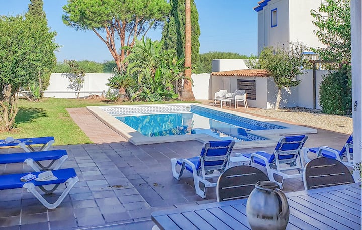 Nice Home In Chiclana De La Fronter - Chiclana de la Frontera