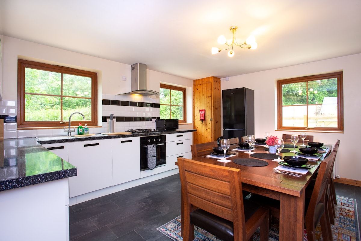 Chy Lowen, Treluswell - Houses for Rent in Cornwall, England, United ...