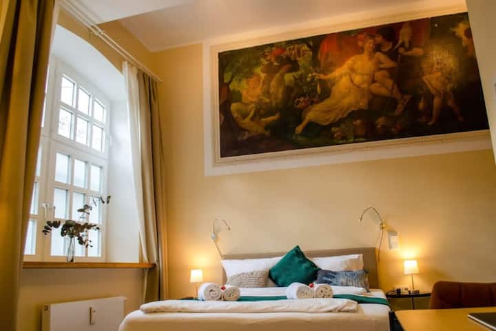 Homely Stay Studio3 - With Historical Mural - Grünwald