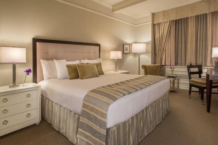 Premier King Room Near Warwick Skate Park Nyc - Greenwood Lake, NY