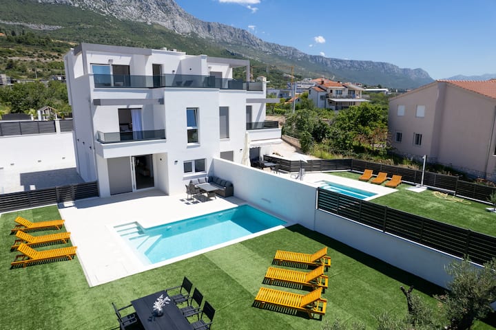 Maison Flora (V0122-k1) - Split