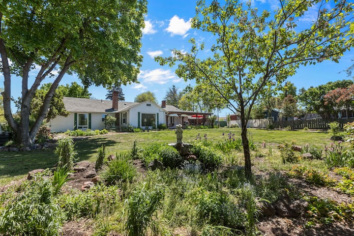 The Juniper House | Prineville - Prineville