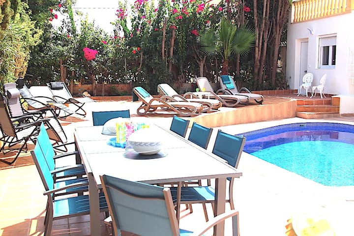 Luxury Villa For 10 Punta Prima Private Pool And Garden - Torrevieja