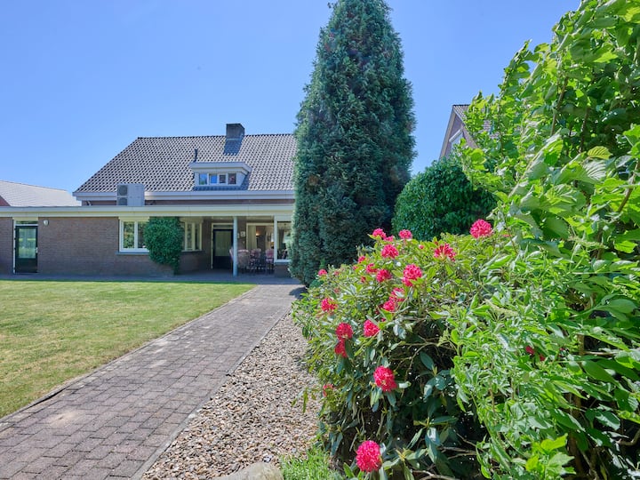 Villa De Vacances Moderne Avec Beau Jardin - Velden