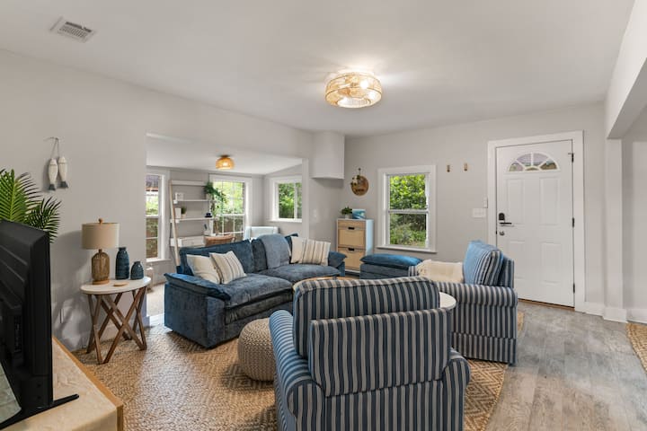 Beloved Brunswick Bungalow - Jekyll Island, GA