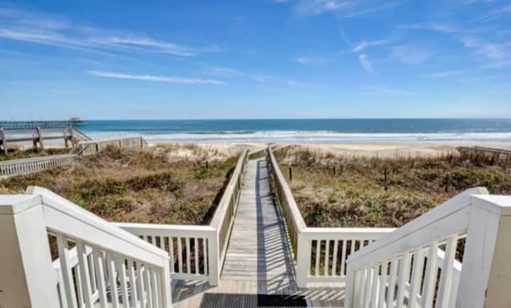 Heated Pool "Pass The Salt" A 5 Bed/4 Bath Villa - North Topsail Beach, NC