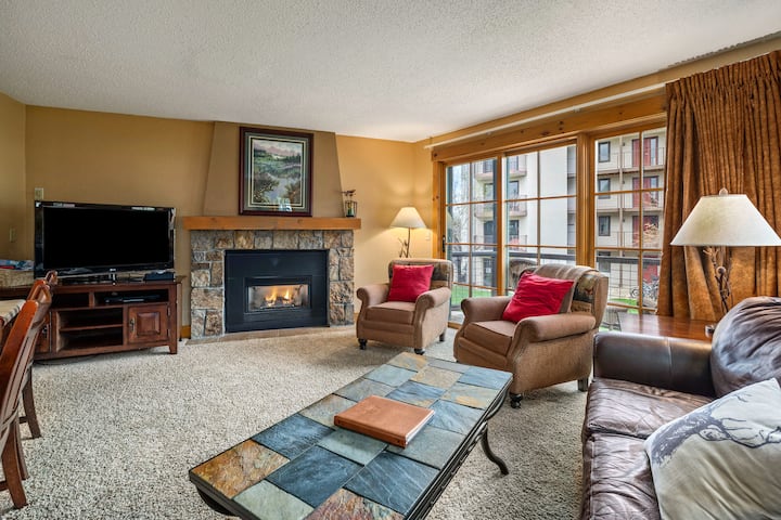 Comfortable Condo W/views Of Mt Werner! - Steamboat Springs